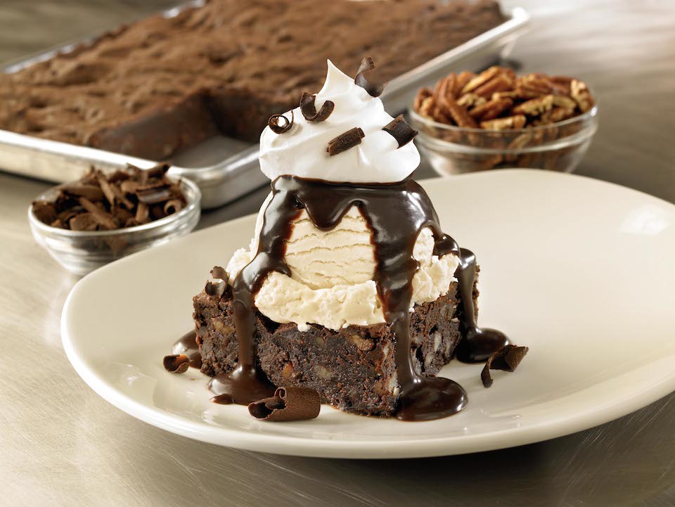 Outback Steakhouse Now Open At Orchard Gateway - METROPOLITANT